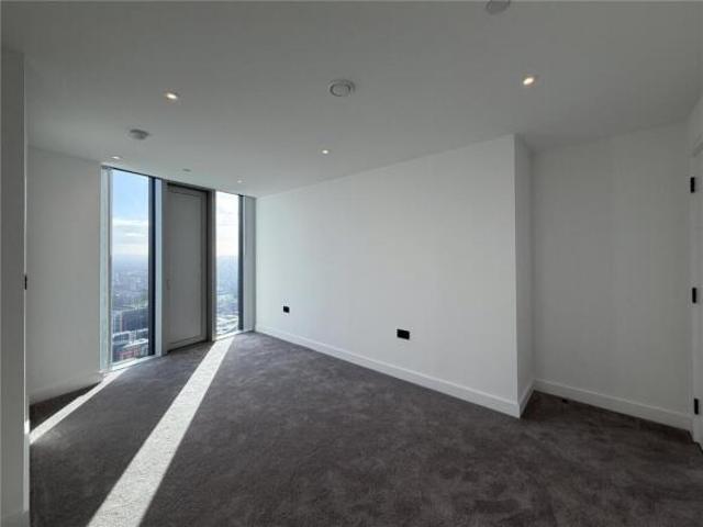 2 bedroom apartment for sale in Vista River Gardens, Trinity Island, Trinity Way, Manchester, M3