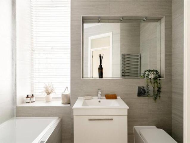 2 bedroom apartment for sale in Wymering Road, Maida Vale, London, W9