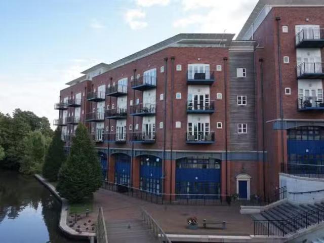 2 bedroom apartment for sale in Waterside Heights, Waterside.