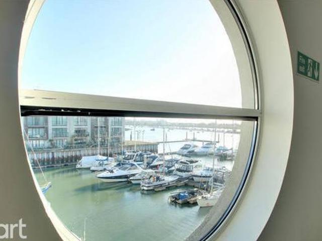 2 bedroom apartment for sale in Waterside Marina Brightlingsea CO7