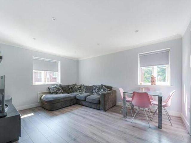 2 Bedroom Apartment For Sale In Watford
