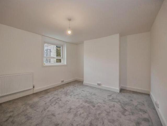 2 bedroom apartment for sale in Waverley Grove, Southsea, PO4