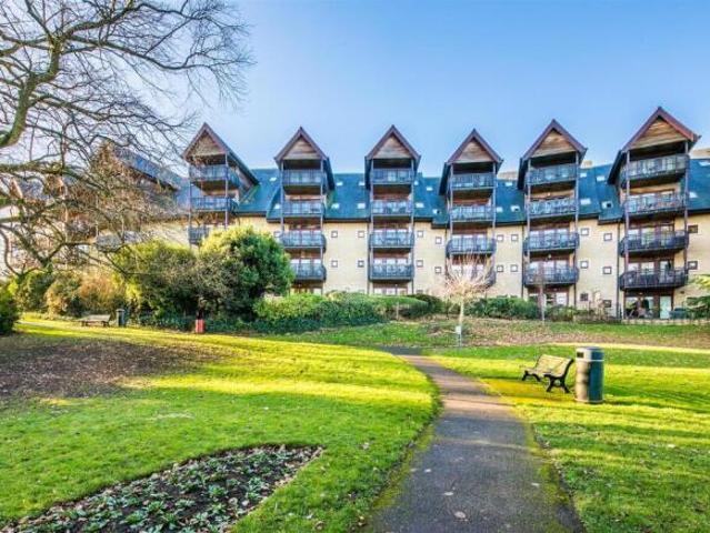 2 bedroom apartment for sale in Weetwood Gardens, Knowle Lane, Ecclesall, S11
