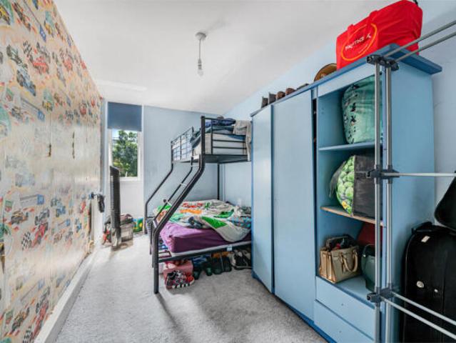 2 bedroom apartment for sale in Weighton Road, London, SE20