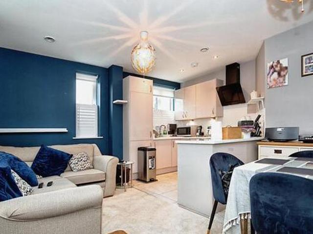 2 Bedroom Apartment For Sale In Wellesbourne