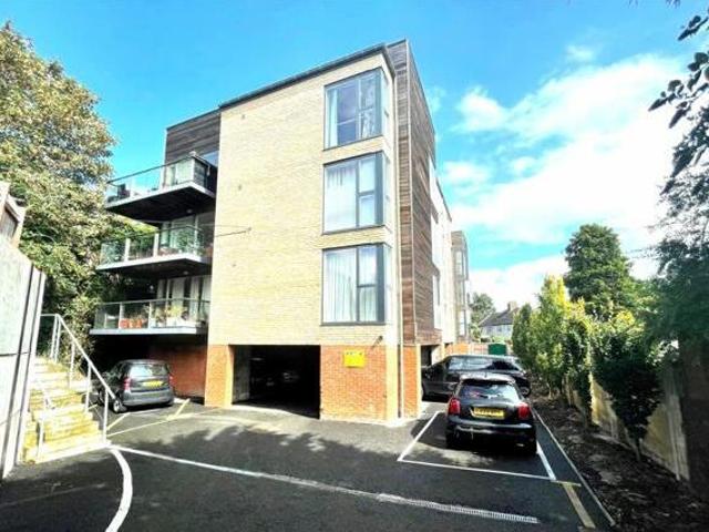 2 Bedroom Apartment For Sale In Welling, Kent