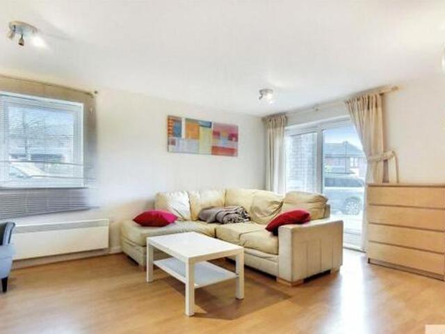 2 Bedroom Apartment For Sale In Wembley, Greater London