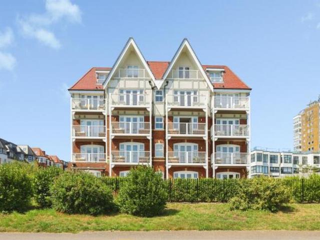 2 bedroom apartment for sale in West Cliff Gardens, Bournemouth, BH2