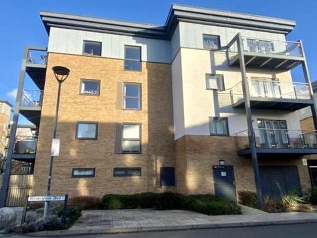 2 Bedroom Apartment For Sale In West Drayton, Middlesex