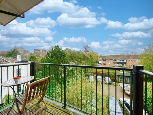 2 bedroom apartment for sale in West Hill, London, SW15 3JT, SW15