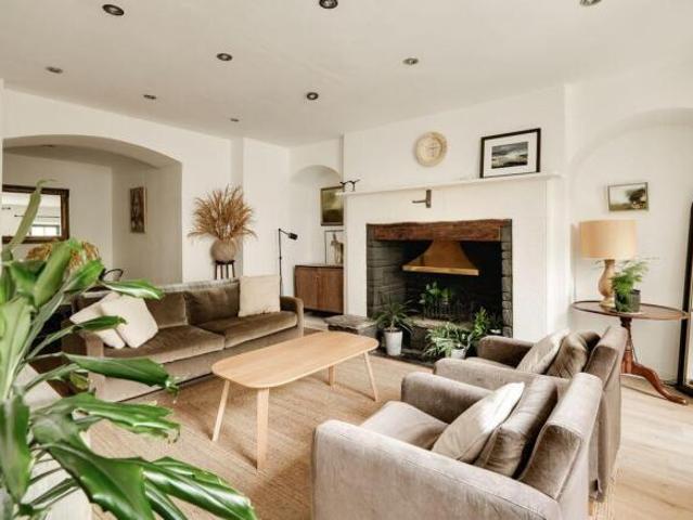 2 bedroom apartment for sale in West Mall | Clifton, BS8