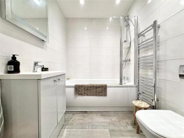 2 bedroom apartment for sale in Westbourne Park Road, Bournemouth, Dorset, BH4