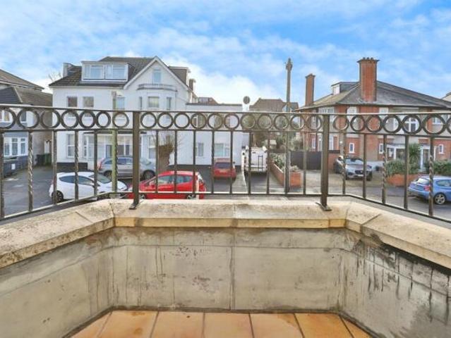 2 bedroom apartment for sale in Westby Road, Bournemouth, BH5