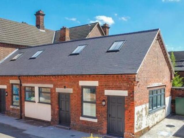 2 Bedroom Apartment For Sale In Wetmore Road, Burton on trent