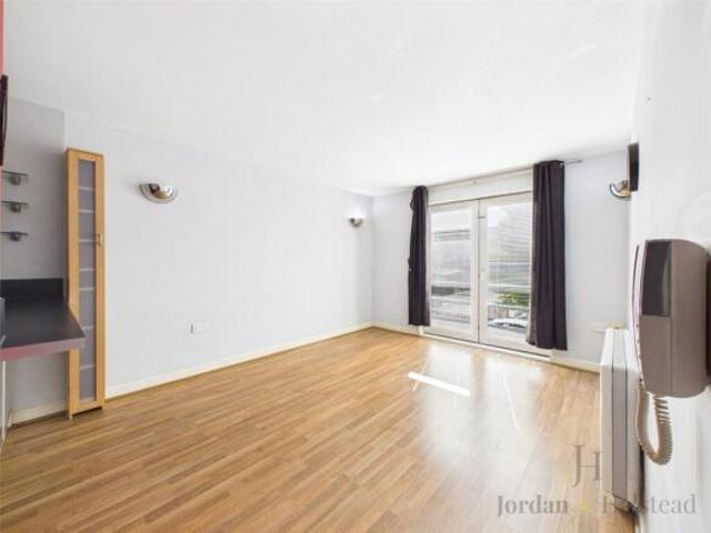 2 bedroom apartment for sale in Wharton Court, Hoole Lane, Chester, CH2