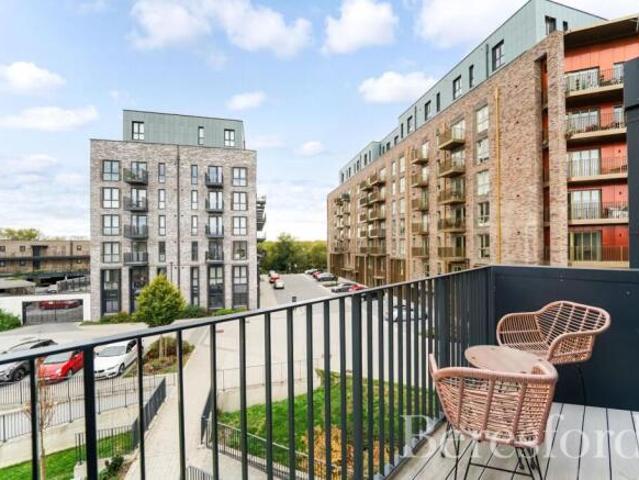 2 bedroom apartment for sale in Wharf Road, Chelmsford, CM2