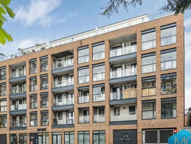 2 Bedroom Apartment For Sale In Whetstone, London