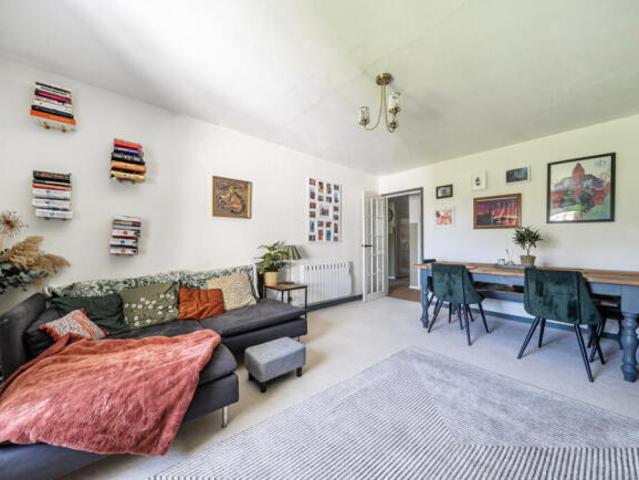 2 bedroom apartment for sale in Whittington, Worcester, Worcestershire, WR5