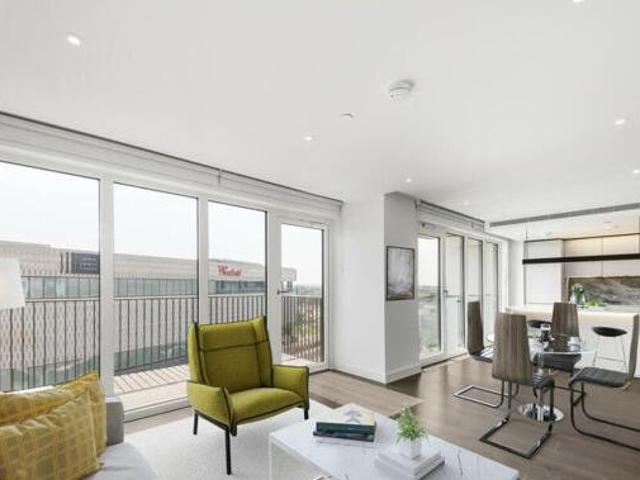 2 Bedroom Apartment For Sale In White City