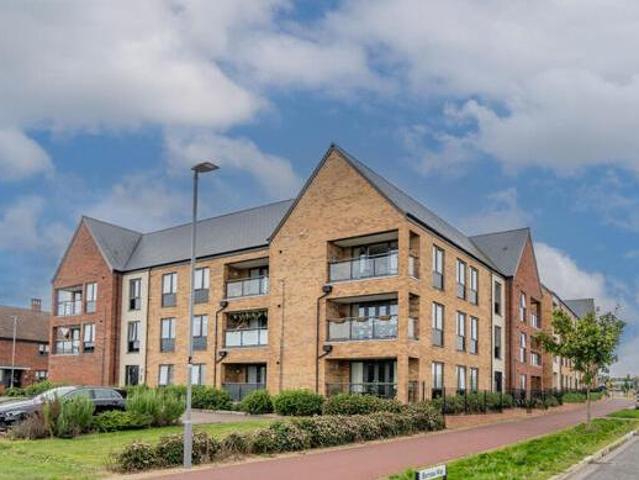 2 Bedroom Apartment For Sale In Whitehouse, Milton Keynes