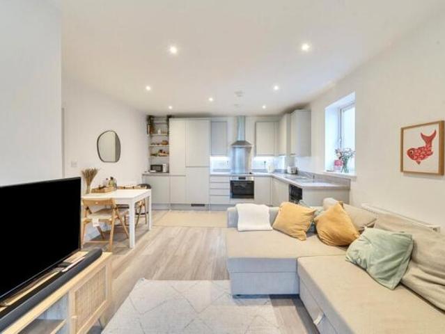 2 bedroom apartment for sale in William Morris Close, Oxford, Oxfordshire, OX4
