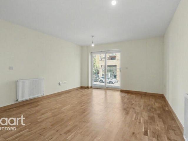 2 bedroom apartment for sale in William Mundy Way, Dartford, DA1