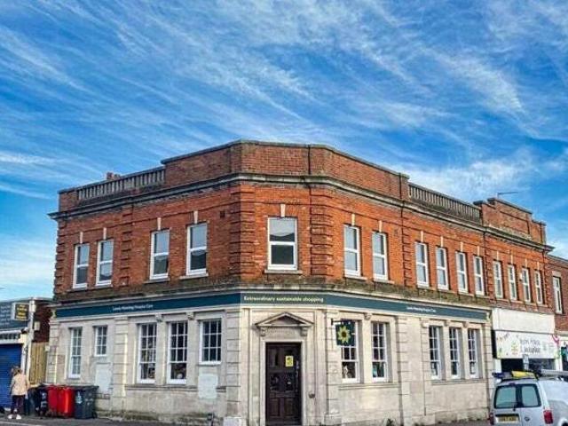 2 Bedroom Apartment For Sale In Winton