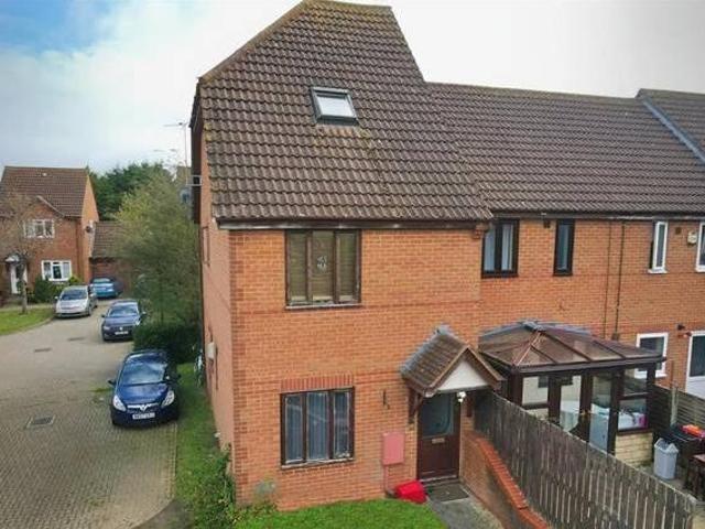 2 bedroom apartment for sale in Wistmans Furzton Milton Keynes MK4