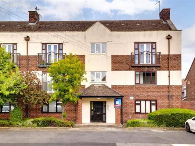 2 bedroom apartment for sale in Woodvale Road, Woolton, Liverpool, Merseyside, L25