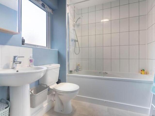 2 bedroom apartment for sale in Woodhead Drive, Cambridge, CB4