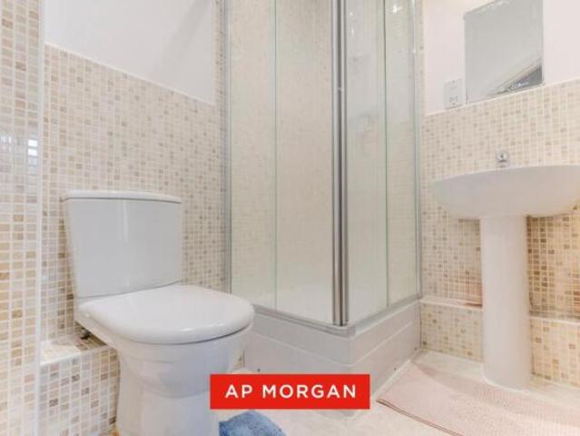 2 bedroom apartment for sale in Woodshires Road, Solihull, West Midlands, B92