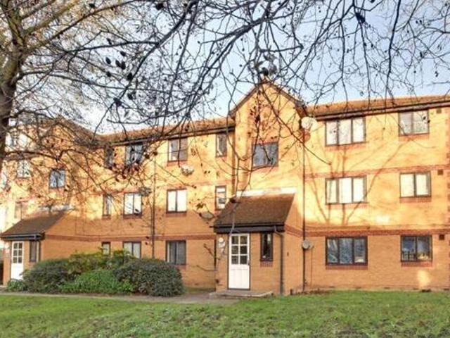 2 Bedroom Apartment For Sale In Woolwich, London