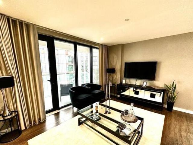 2 Bedroom Apartment For Sale In Woolwich, London