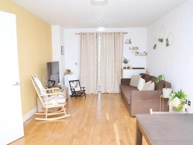 2 Bedroom Apartment For Sale In Woolwich