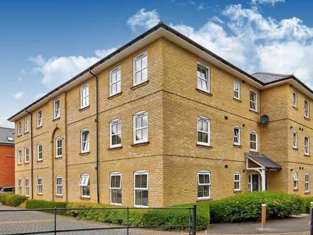 2 bedroom apartment for sale in Woolston Place Sherfield Park Hook RG27