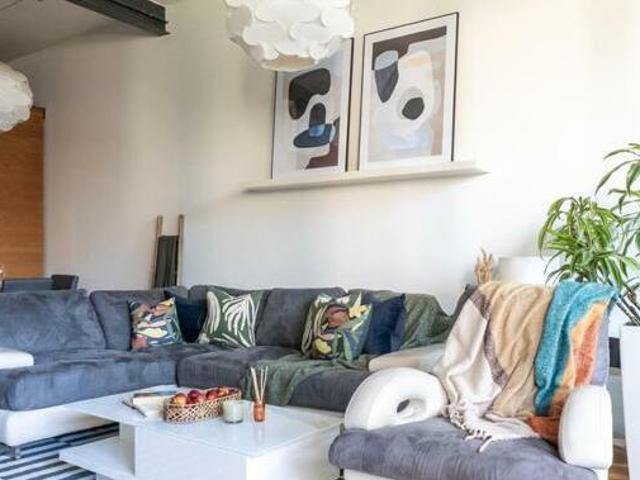 2 Bedroom Apartment For Sale In Worsley Street