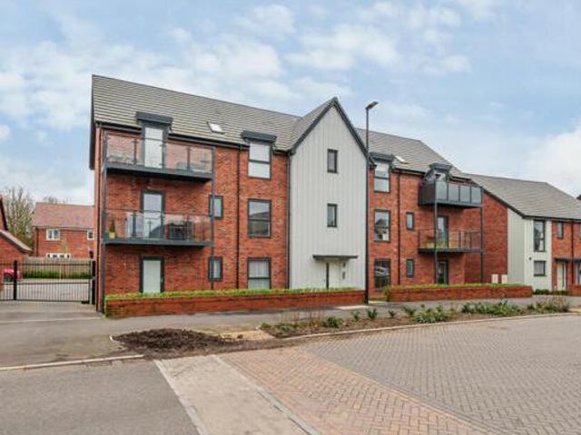 2 Bedroom Apartment For Sale In Yate, Bristol
