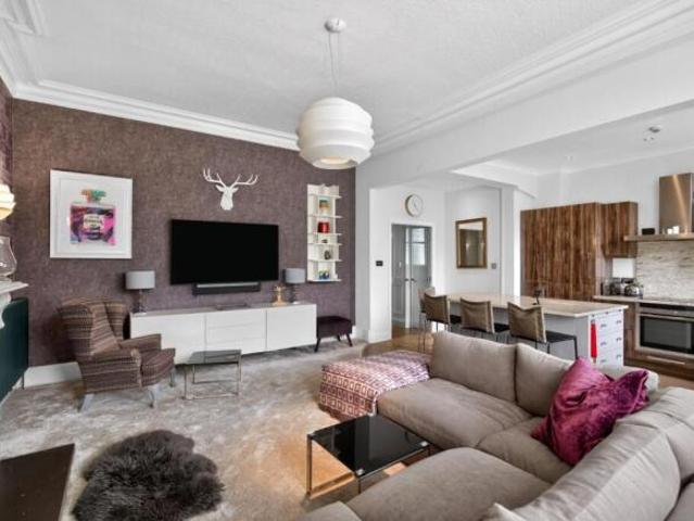 2 bedroom apartment for sale in York Place, Harrogate, HG1