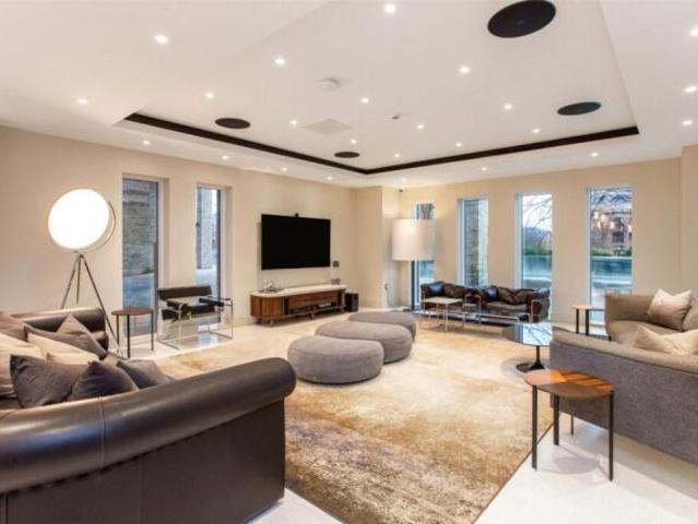 2 bedroom apartment for sale in 141 Chester Road, Greater Manchester, M15