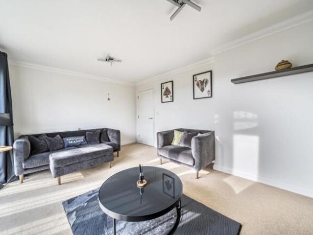 2 bedroom apartment for sale in 16 Bridge Close, Sandwich, Kent, CT13