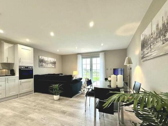 2 Bedroom Apartment For Sale In 11 Windrush Heights, Windrush