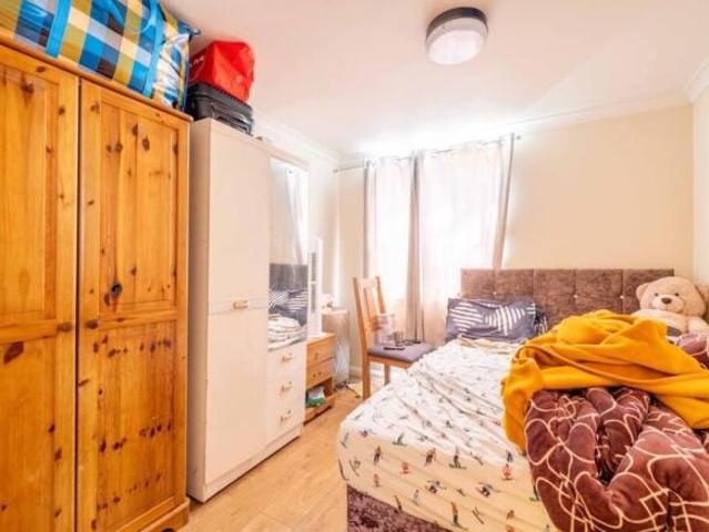 2 bedroom apartment for sale in 1–9 Wexham Road, Slough, SL1