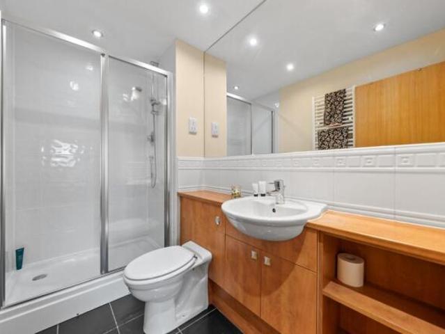 2 bedroom apartment for sale in 2/1, 10 Craigend Circus, Glasgow, G13