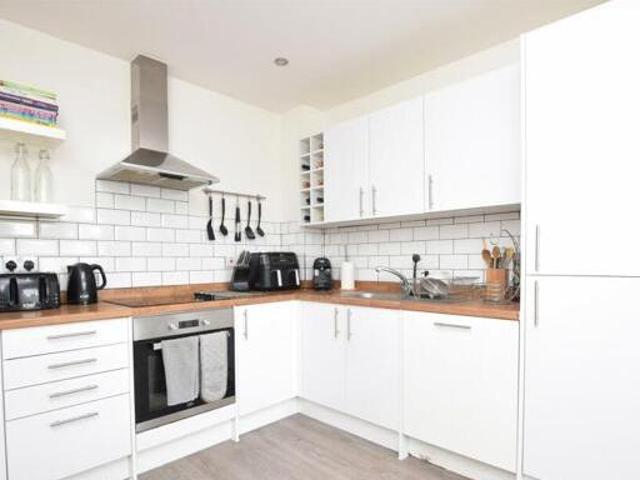2 Bedroom Apartment For Sale In 22 St. Edwards Way, Romford