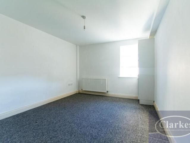 2 bedroom apartment for sale in 2 Bed Flat With Parking in Winton, BH9