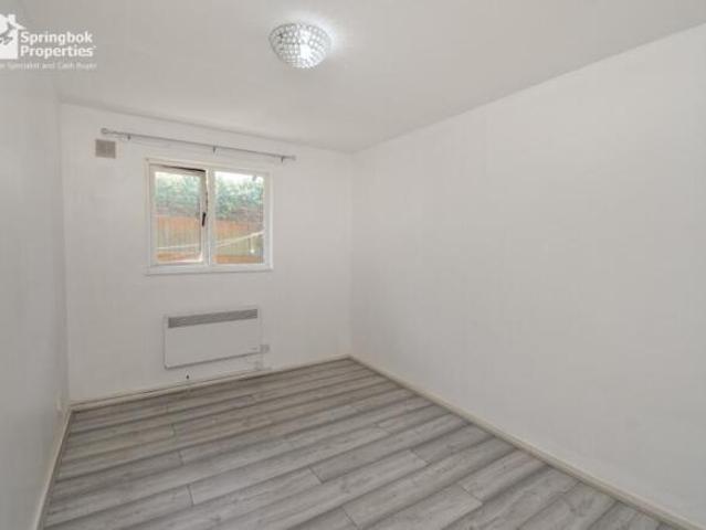 2 bedroom apartment for sale in 2 Eastgate Close, London, Greater London, SE28