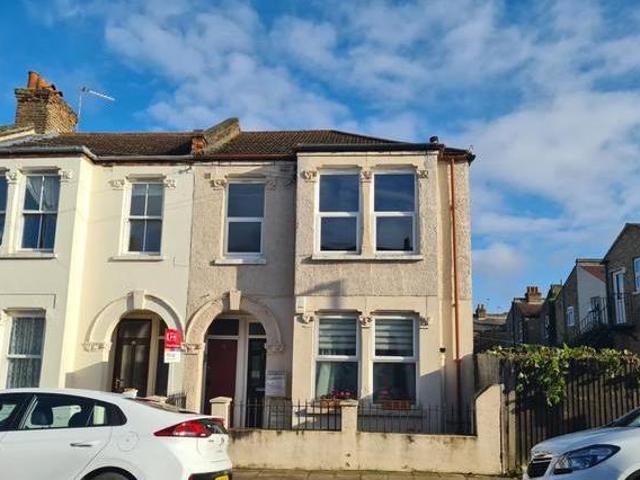 2 bedroom apartment for sale in 2a Pevensey Road London SW17 0HW SW17