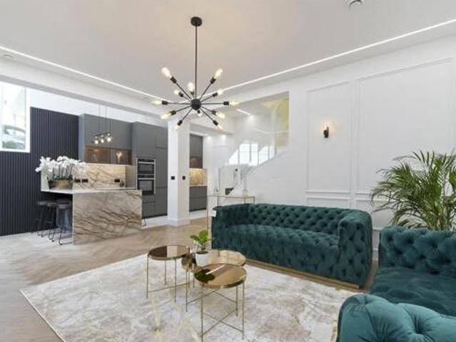 2 Bedroom Apartment For Sale In 3 5 Elystan Place, London
