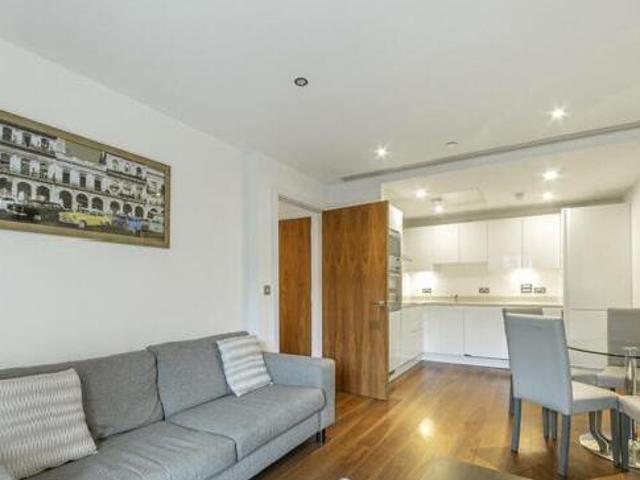 2 Bedroom Apartment For Sale In 3 Lincoln Plaza, London