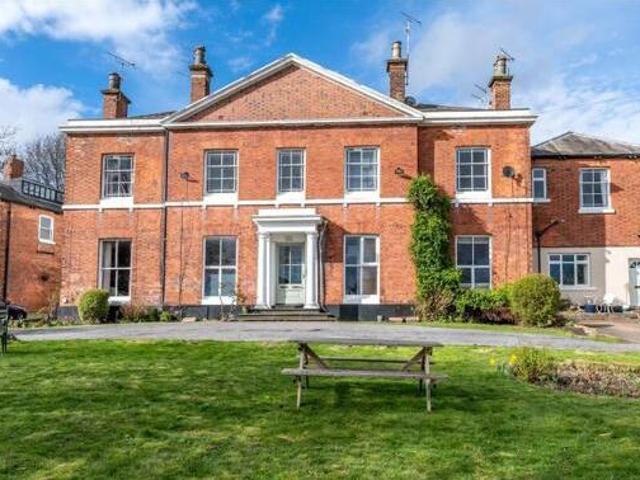 2 Bedroom Apartment For Sale In 52 Henconner Lane, Chapel Allerton